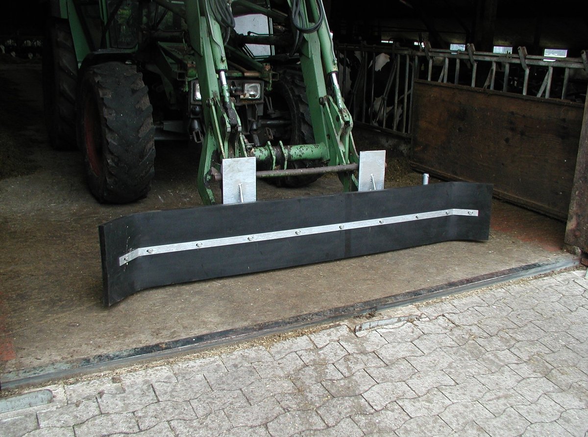 Effortlessly Clean and Maintain Your Livestock Barns | Duvelsdorf ...