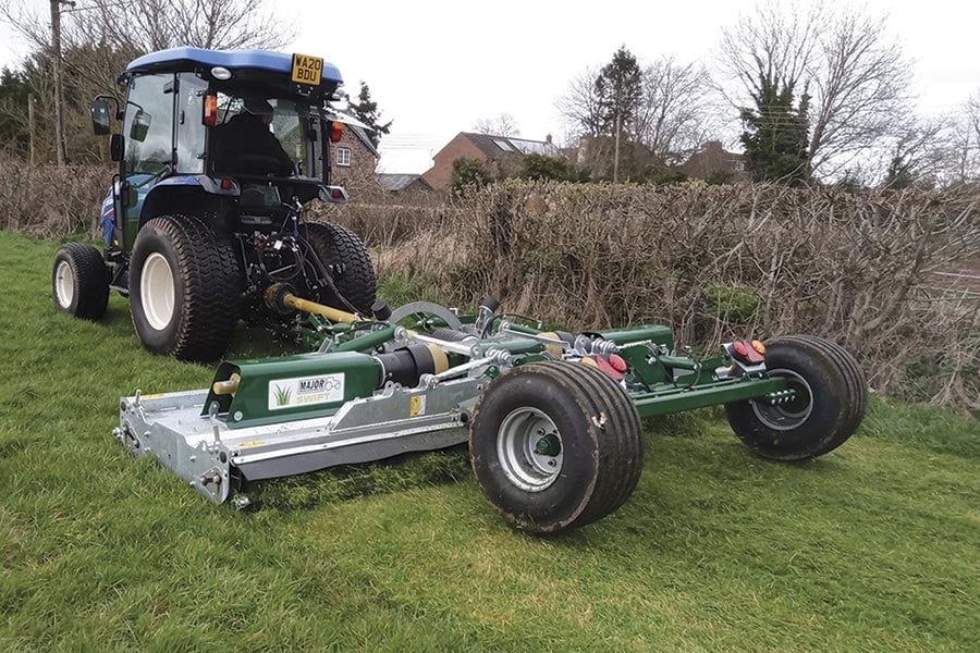 Swift Roller Mower Trailed | Exceptional Quality for Vast Areas | Major