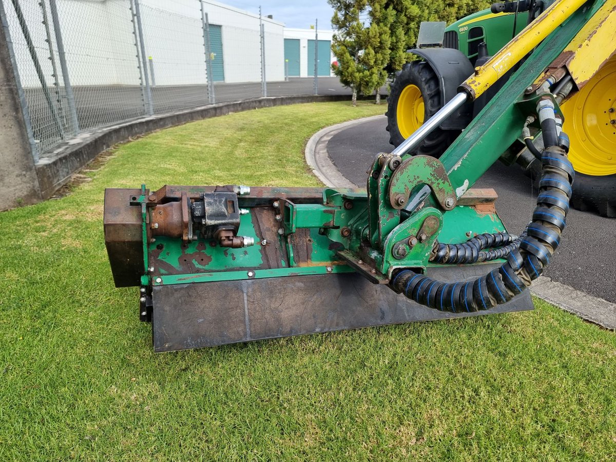 Second hand Spearhead Excel 565 2004 Hedge Cutter with Mulching Head